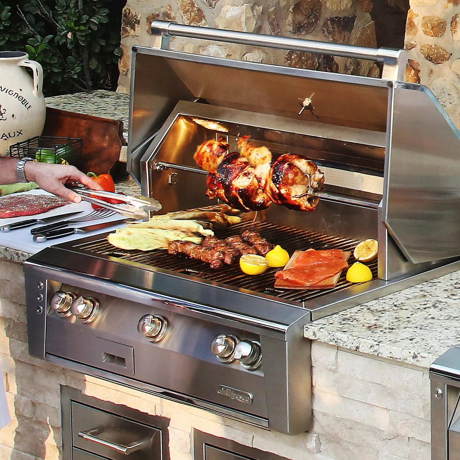 Alfresco ALXE 42" Built-In NG Grill With Sear Zone & Rotisserie